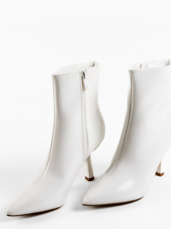 Botine dama Seera Albe > Noua colecție este aici