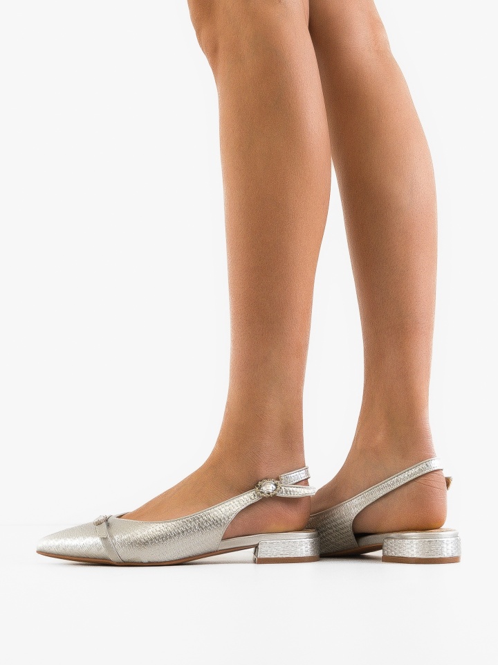 Balerini dama Seren Argintii > Noua colecție este aici