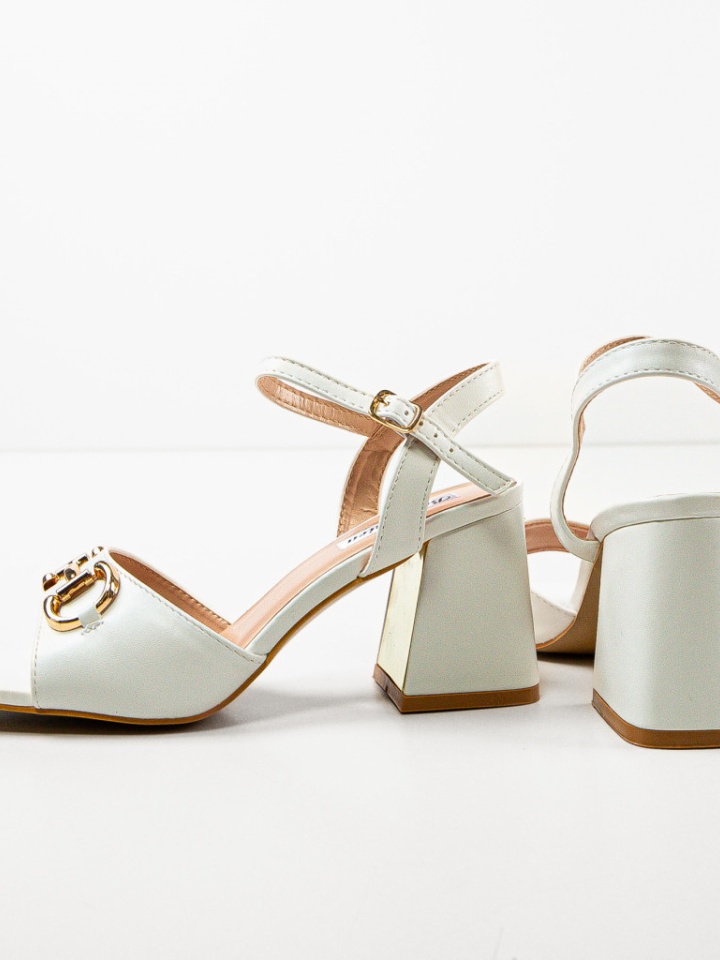 Sandale cu toc Volya Albe > Noua colecție este aici