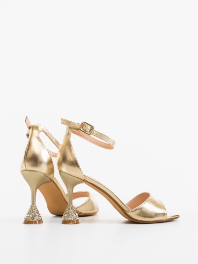 Sandale cu toc Merkato Aurii > Noua colecție este aici
