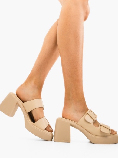 Saboti dama Gabyra Bej > Noua colecție este aici