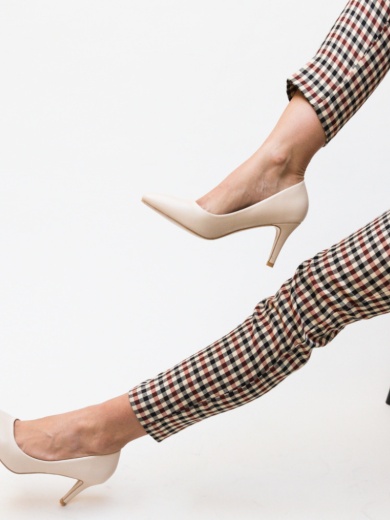 Pantofi dama Cheloo Bej > Noua colecție este aici