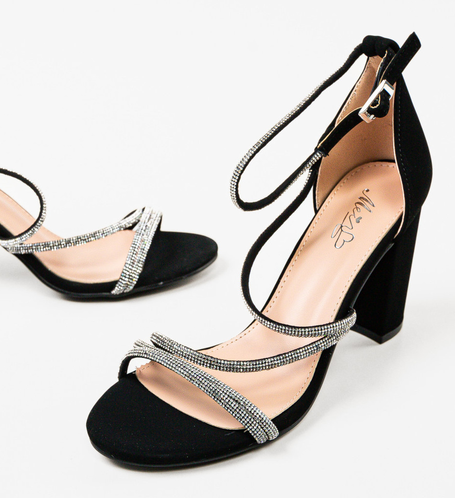 Ženske sandale Chloe Crne