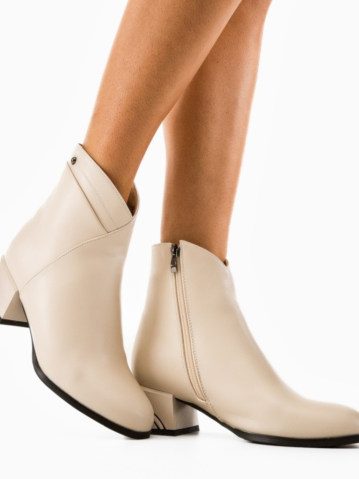 Μποτάκια αστραγάλου Kusat Μπεζ